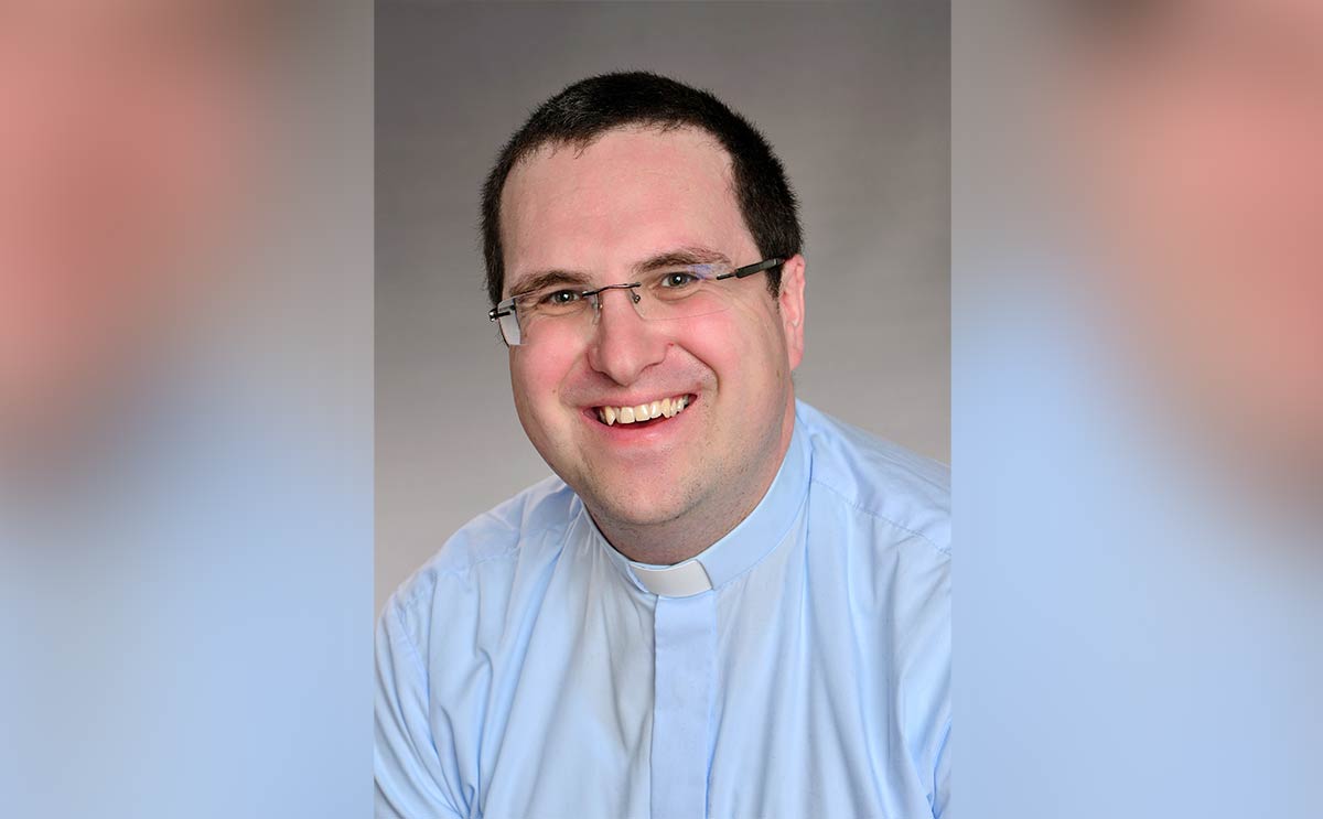 Ein Gruß von Simon Fleischmann zur Priesterweihe ...
